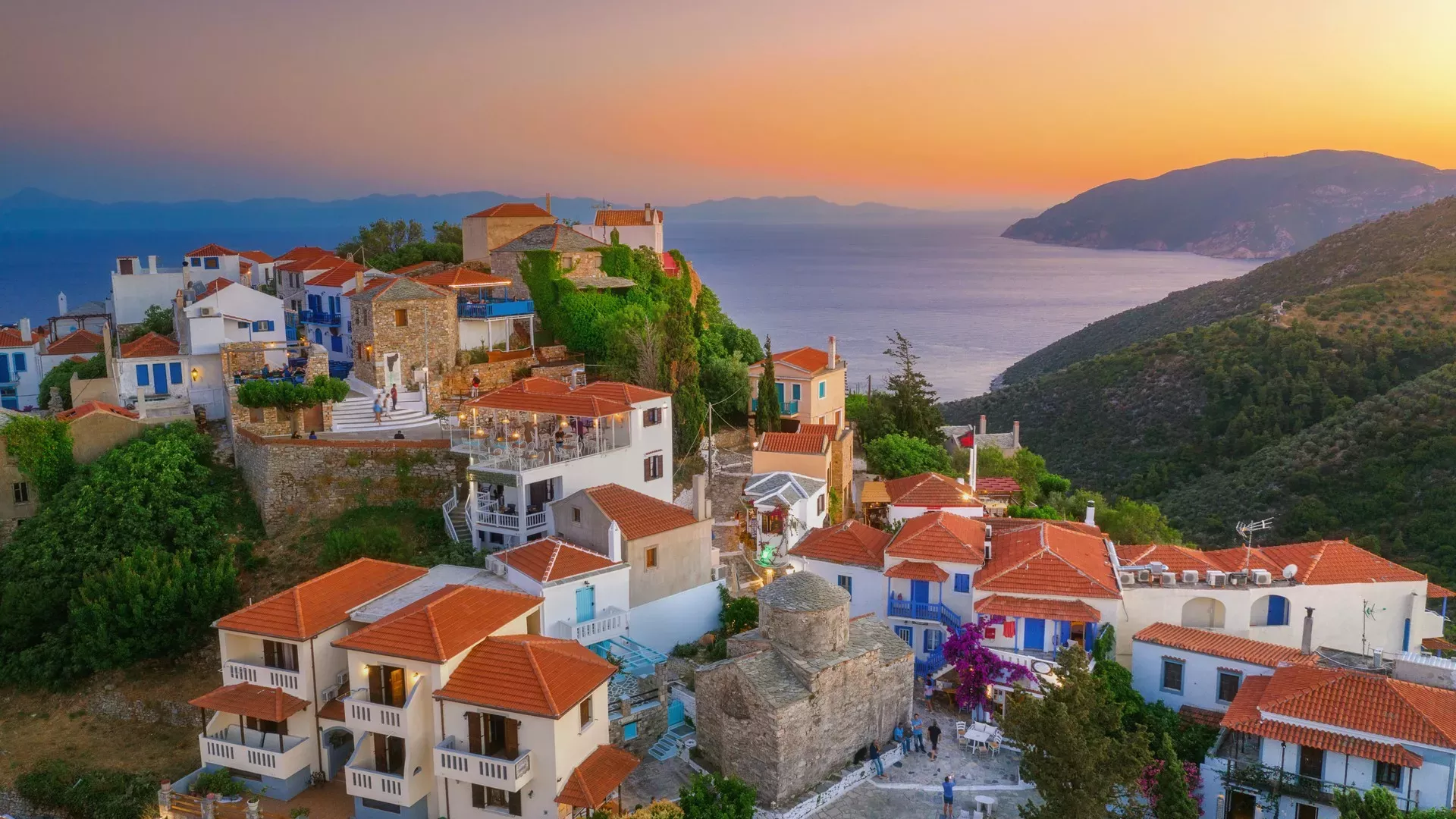 Αλόννησος: Διεθνή ΜΜΕ εξυμνούν τις ομορφιές του νησιού