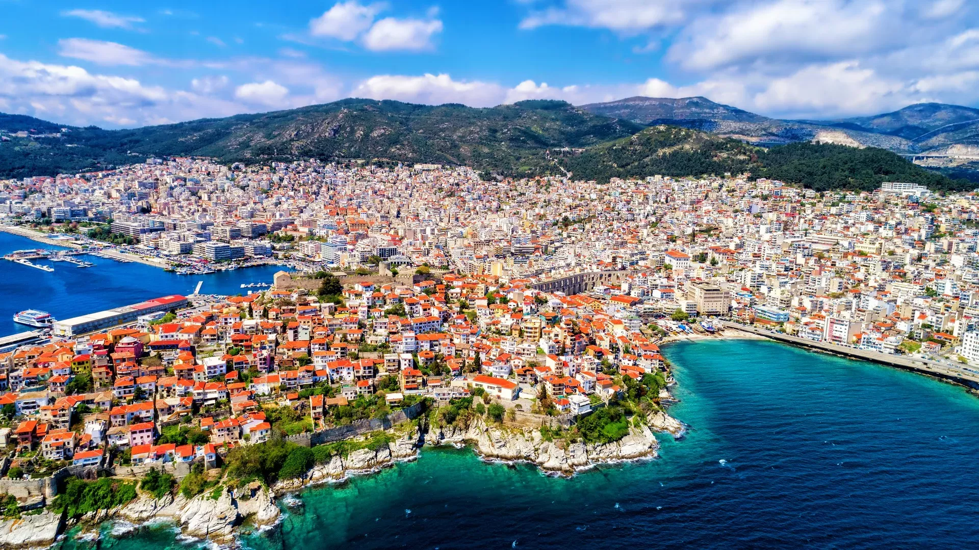 5 παραθαλάσσιες πόλεις της Ελλάδας για καλοκαιρινές αποδράσεις