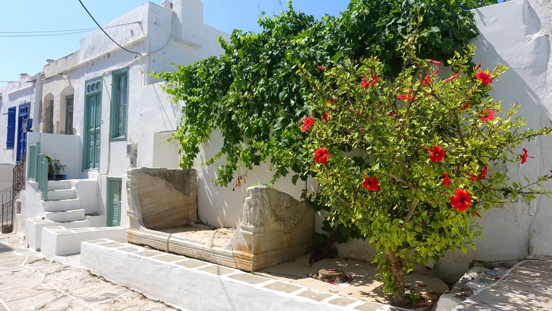 Κάστρο Σίφνου: Βόλτα στο χρόνο με θέα το Αιγαίο