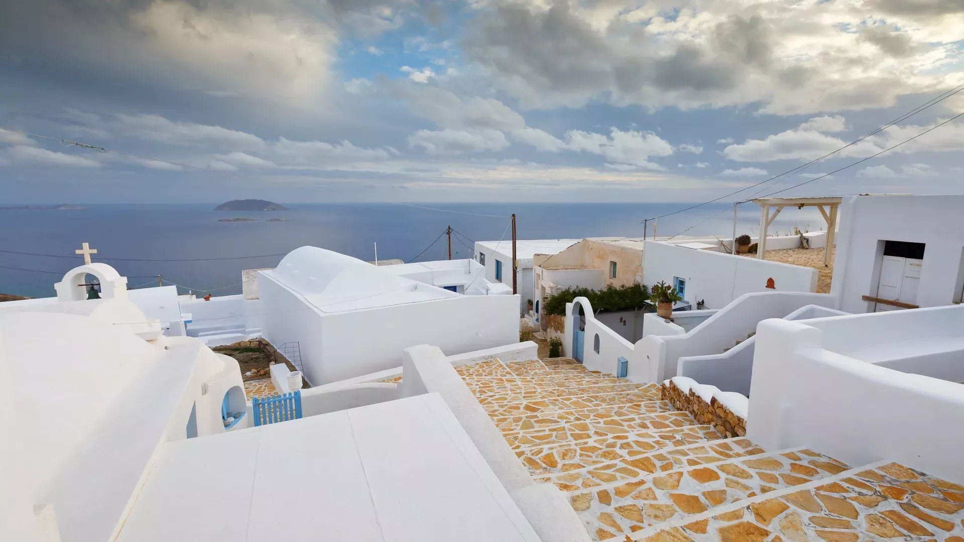 Ανάφη: Ένα νησί με ιδιαίτερη γοητεία και φανατικούς θαυμαστές