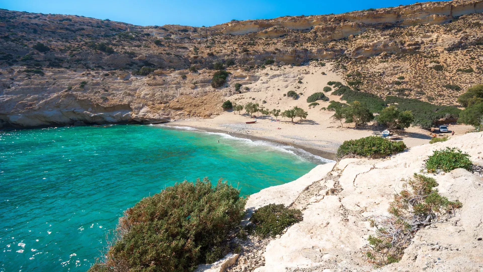 Βαθύ: Μια μαγευτική, καλά κρυμμένη παραλία στη νότια Κρήτη