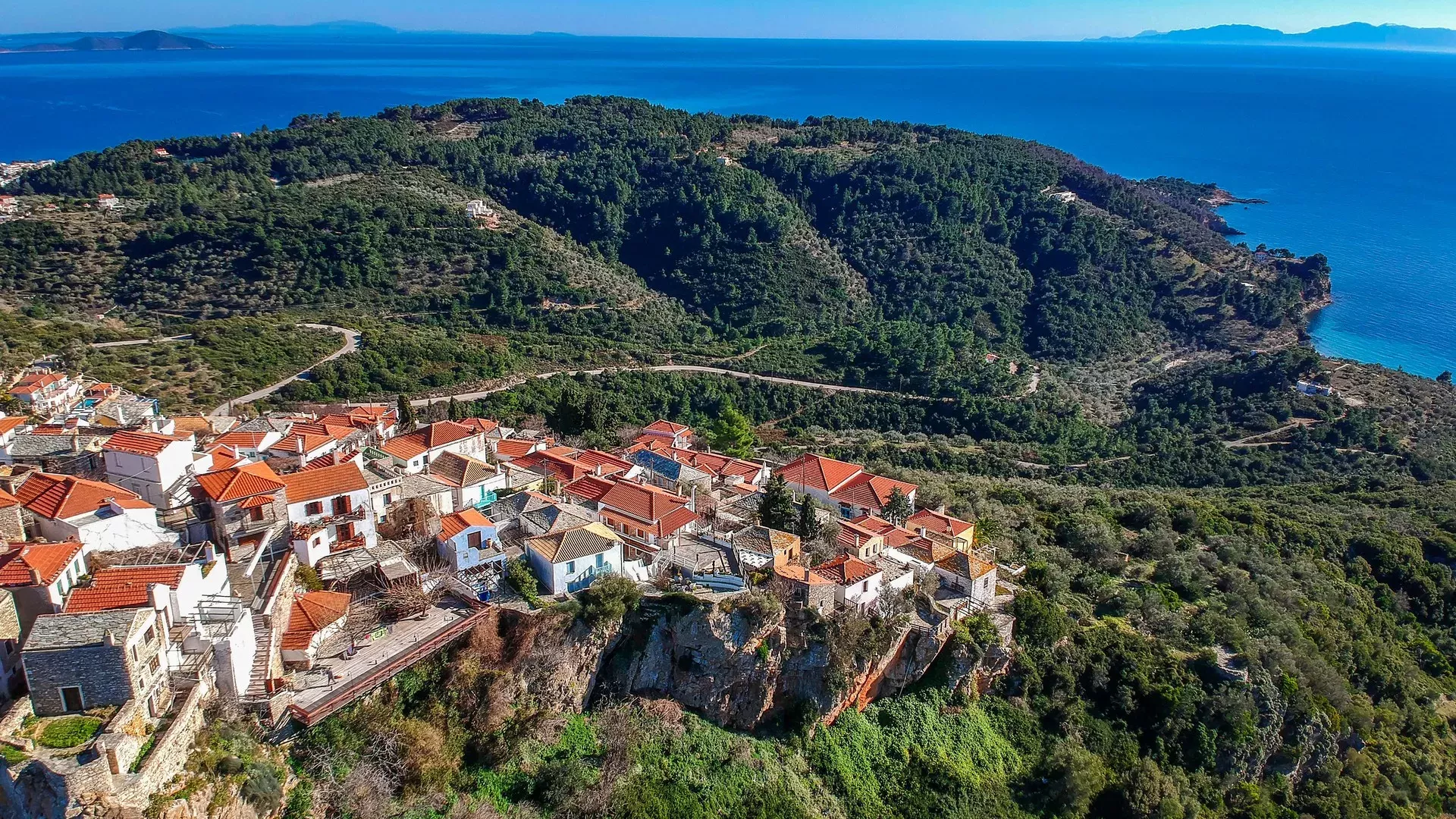 7 λόγοι για να λατρέψετε την Αλόννησο
