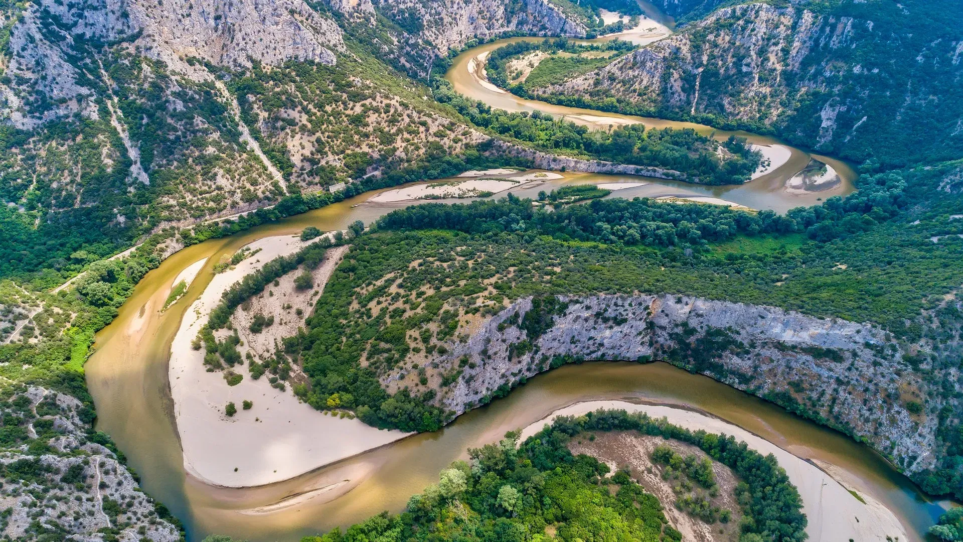 Ξάνθη: 4 εκδρομές για να γίνετε ένα με τη φύση