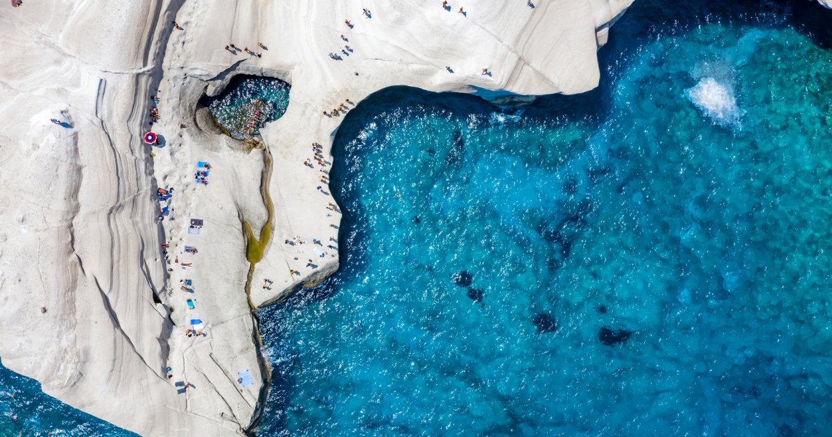 Η ελληνική παραλία που μπήκε στη λίστα του Lonely Planet με τις ...