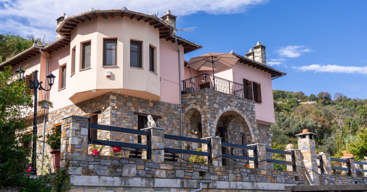 Elysian Luxury Villa: Απόδραση για όλες τις εποχές στην Τσαγκαράδα