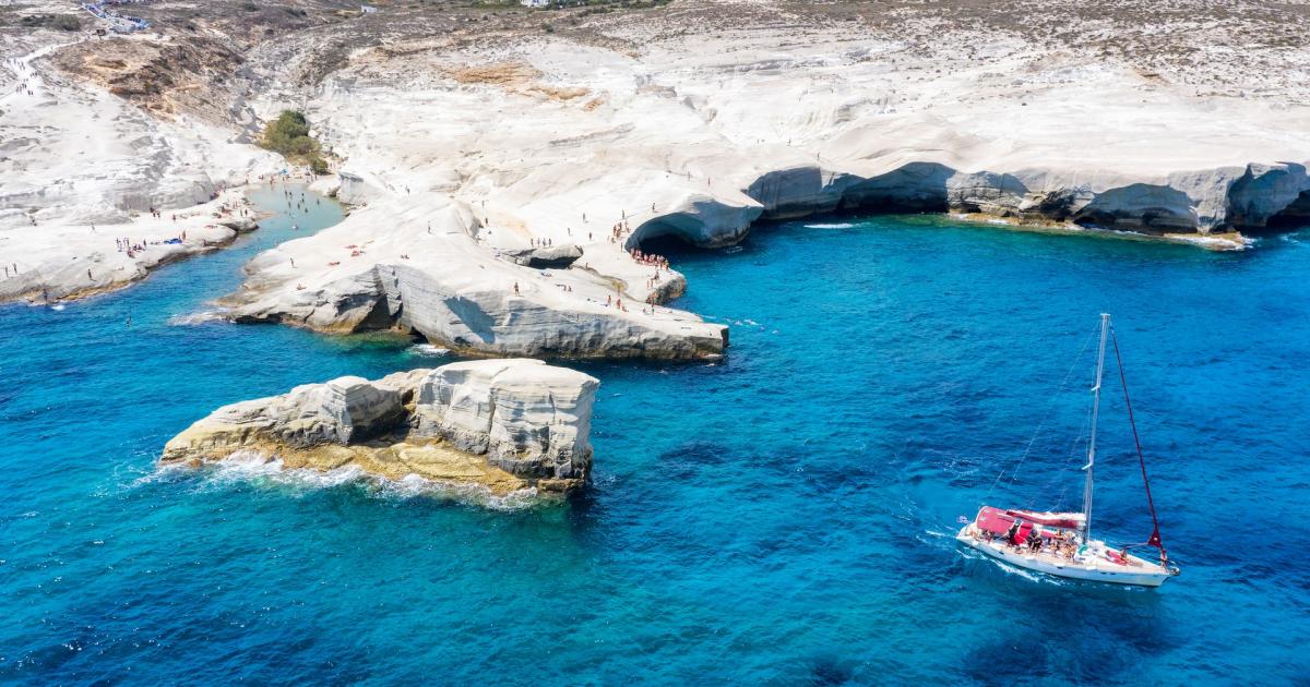 Travel+Leisure: Η Μήλος καλύτερο νησί στον κόσμο για το 2021
