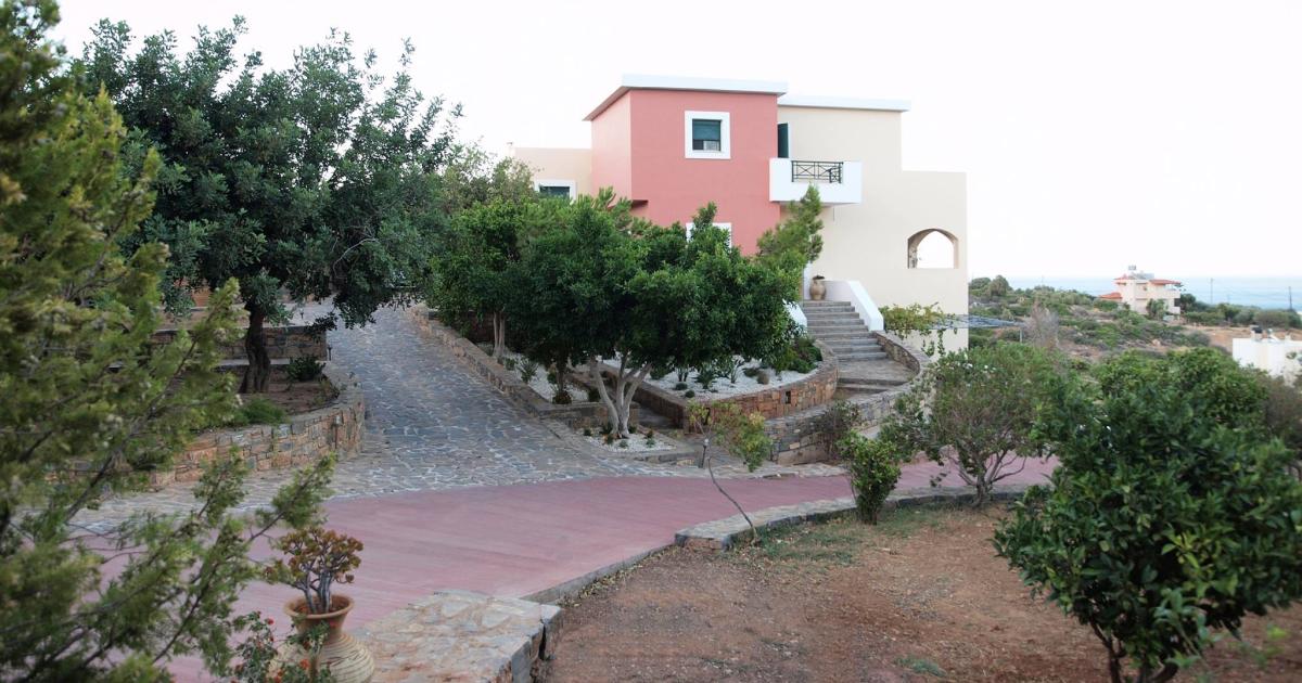 Villa Arolithos