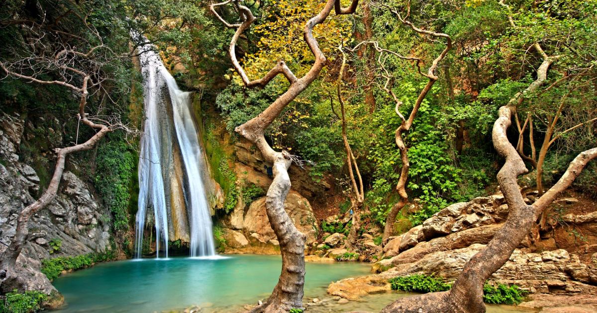 Νέδα: Το θηλυκό ποτάμι με τους εξωτικούς καταρράκτες