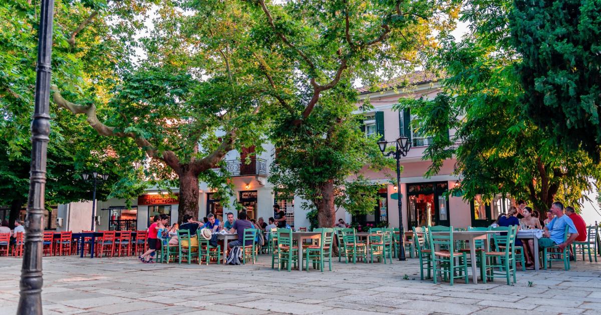 Λαύκος: Το πηλιορείτικο χωριό με το παλαιότερο καφενείο της Ελλάδας