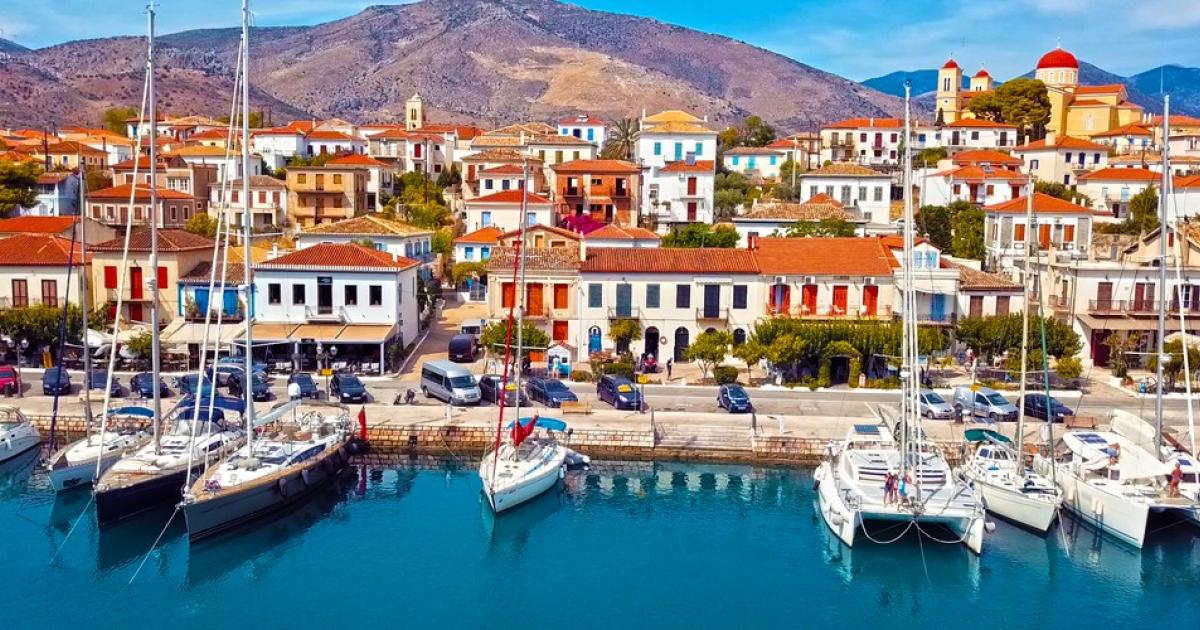 Ξενοδοχεία - Ενοικιαζόμενα δωμάτια - Βίλες σε Γαλαξίδι