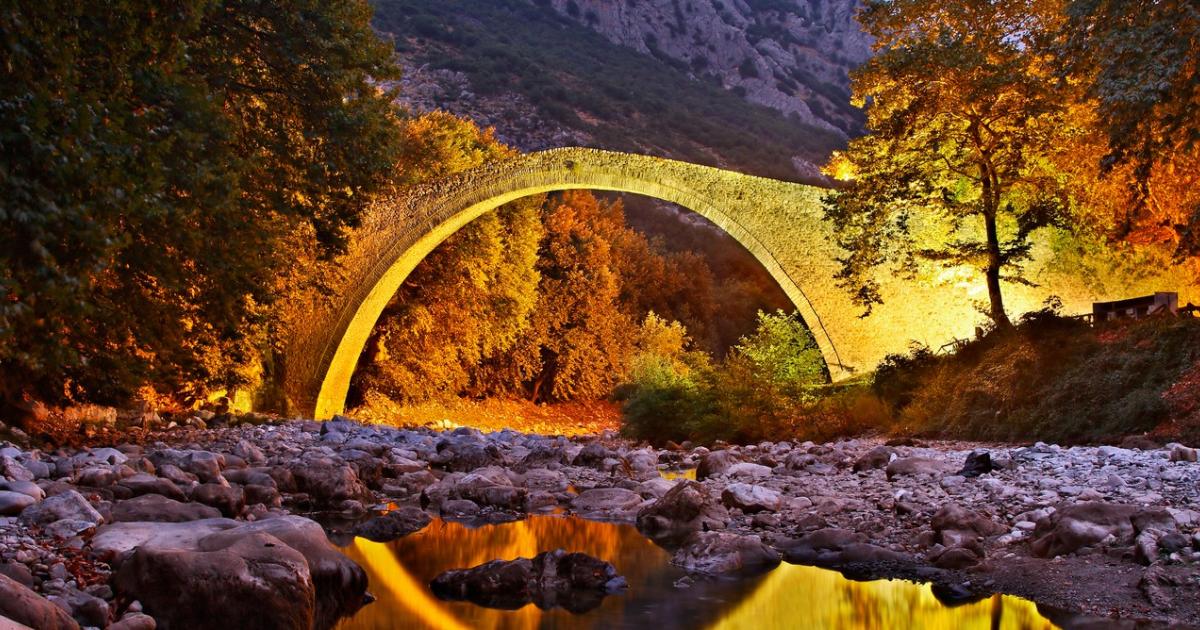 Βόλτα στα ομορφότερα πέτρινα γεφύρια της Ελλάδας